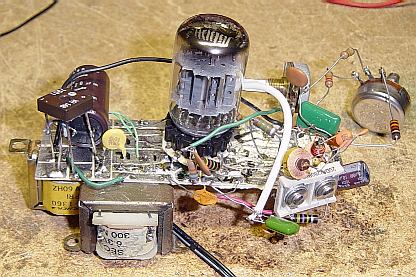 15BD11 based AM radio